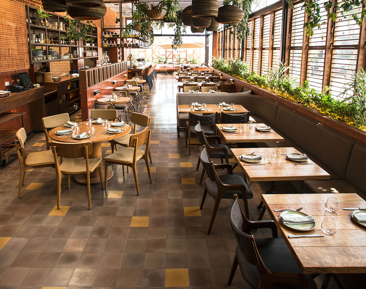 Restaurante Mayta con Mosaicos Empastados Unicolor - Casa Rossello